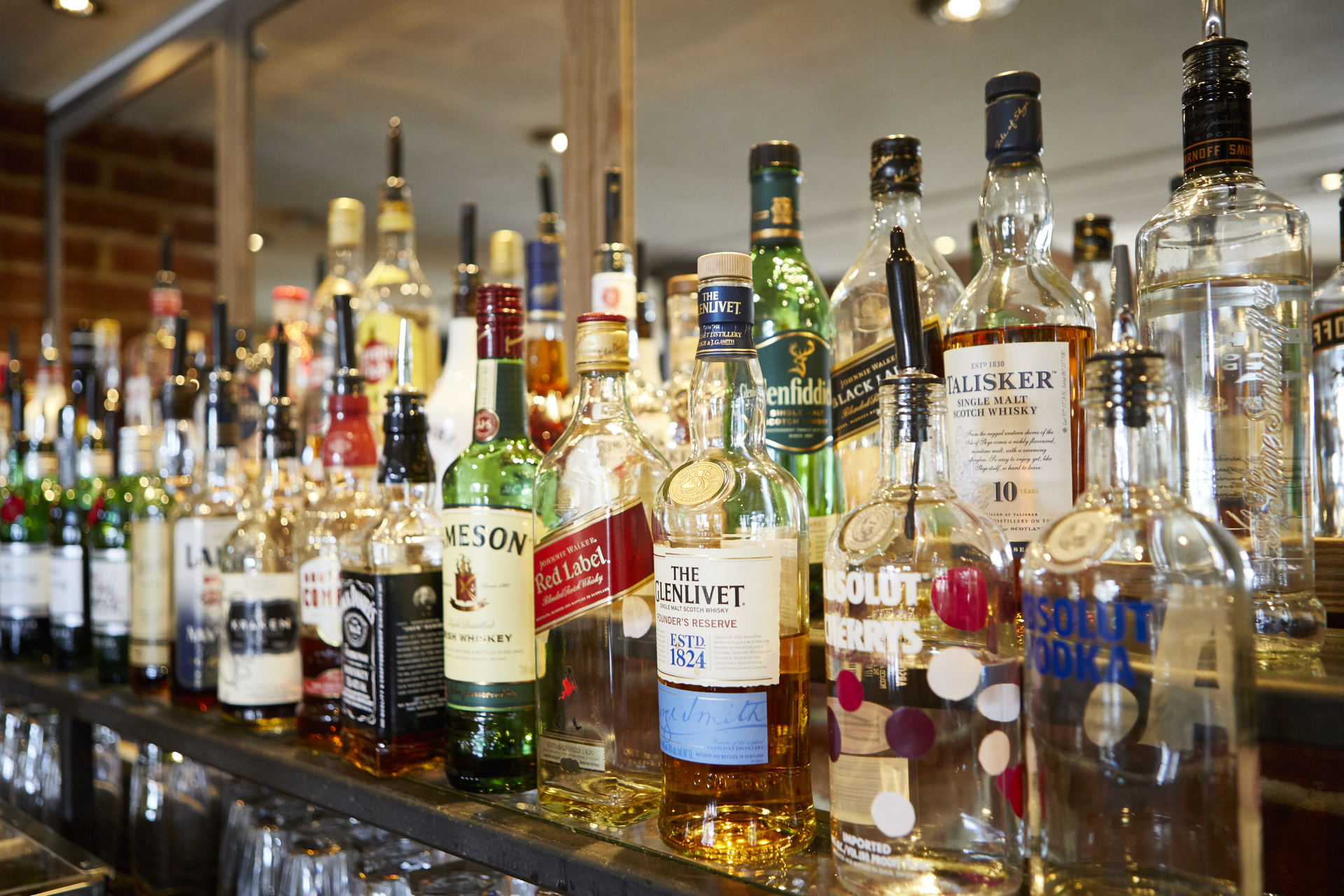 Take a 360 tour of The Chineham Arms Pub and Restaurant in Chineham