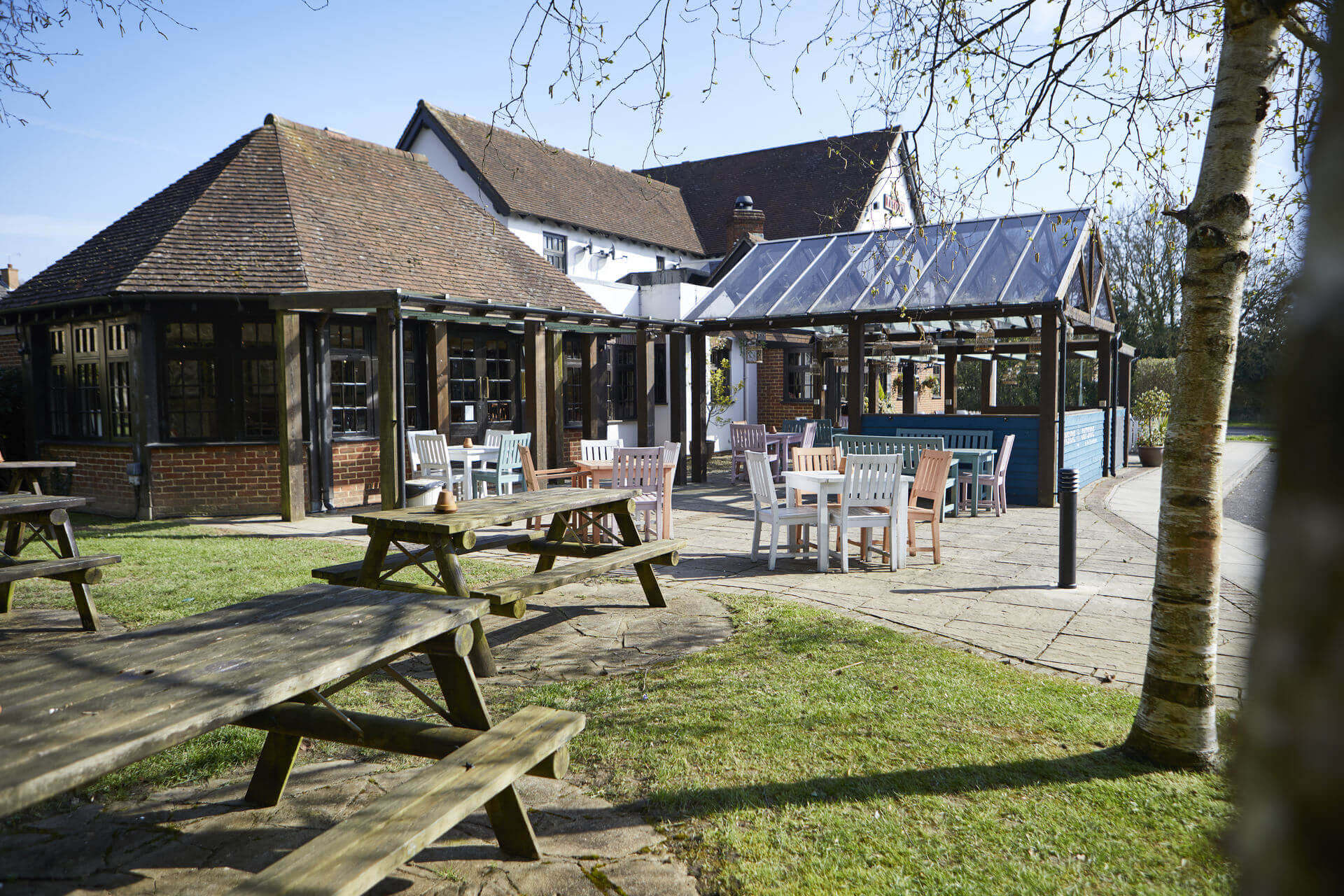 Take a 360 tour of The Chineham Arms Pub and Restaurant in Chineham